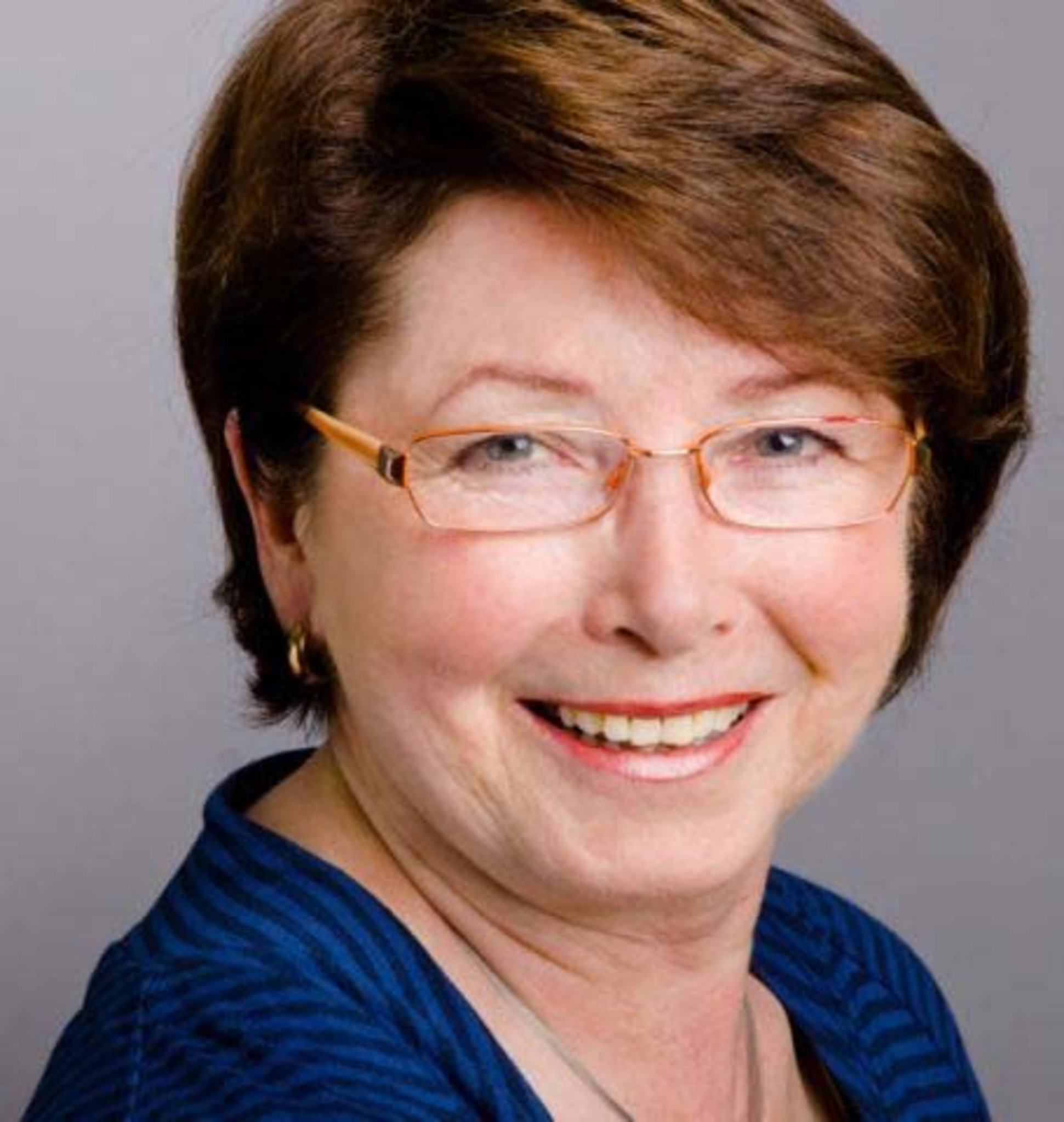 Kunst von Heidi Schröder in der Stadtteilbibliothek Brackel