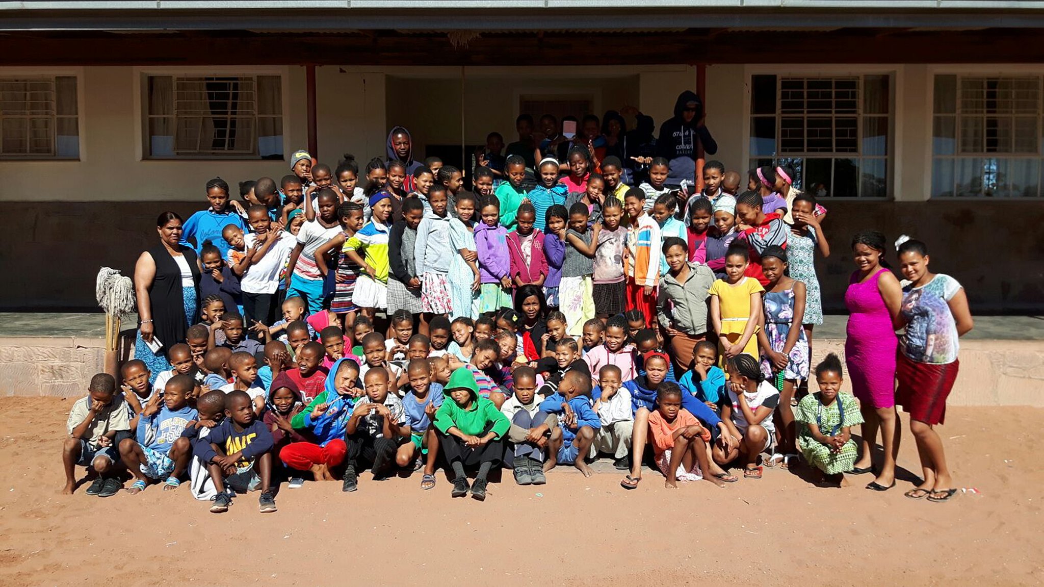 Brechtener St.-Antonius-Gemeinde sammelt Gebrauchtkleider für Aroab in ...