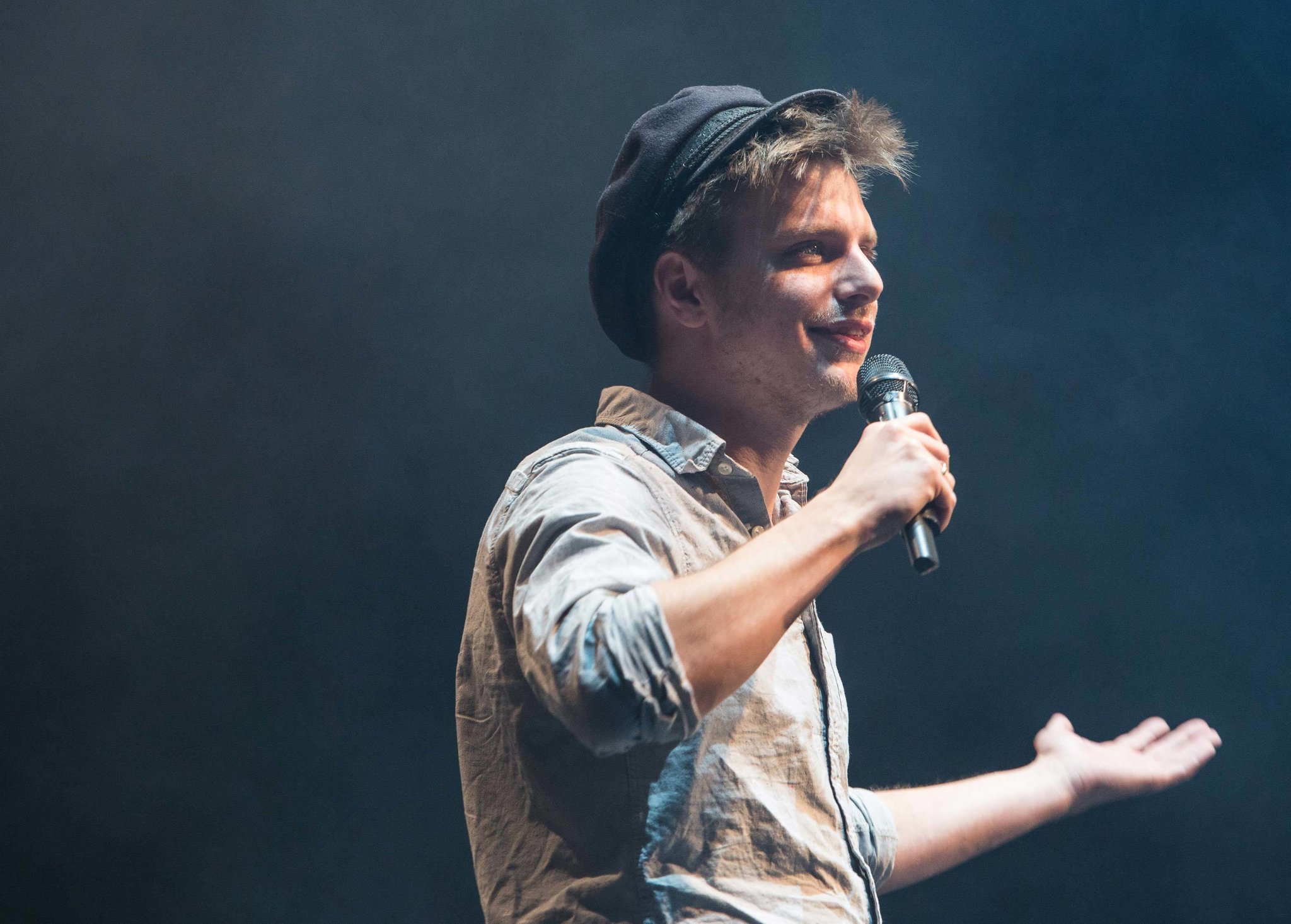 Stand Up! Comedy mit Moritz Neumeier: Frech, provokant, großartig!