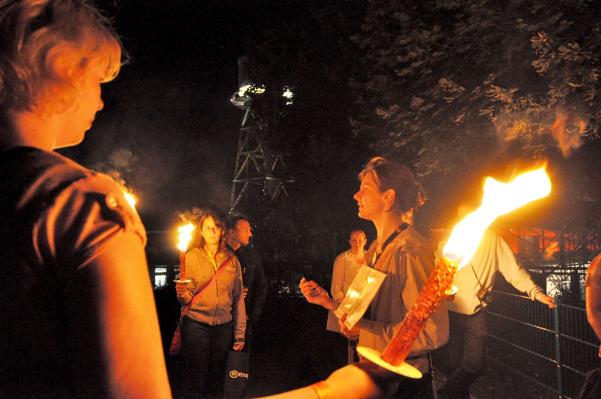 Industriekultur im Schein der Fackel - Spannende Abendführung durch den ...