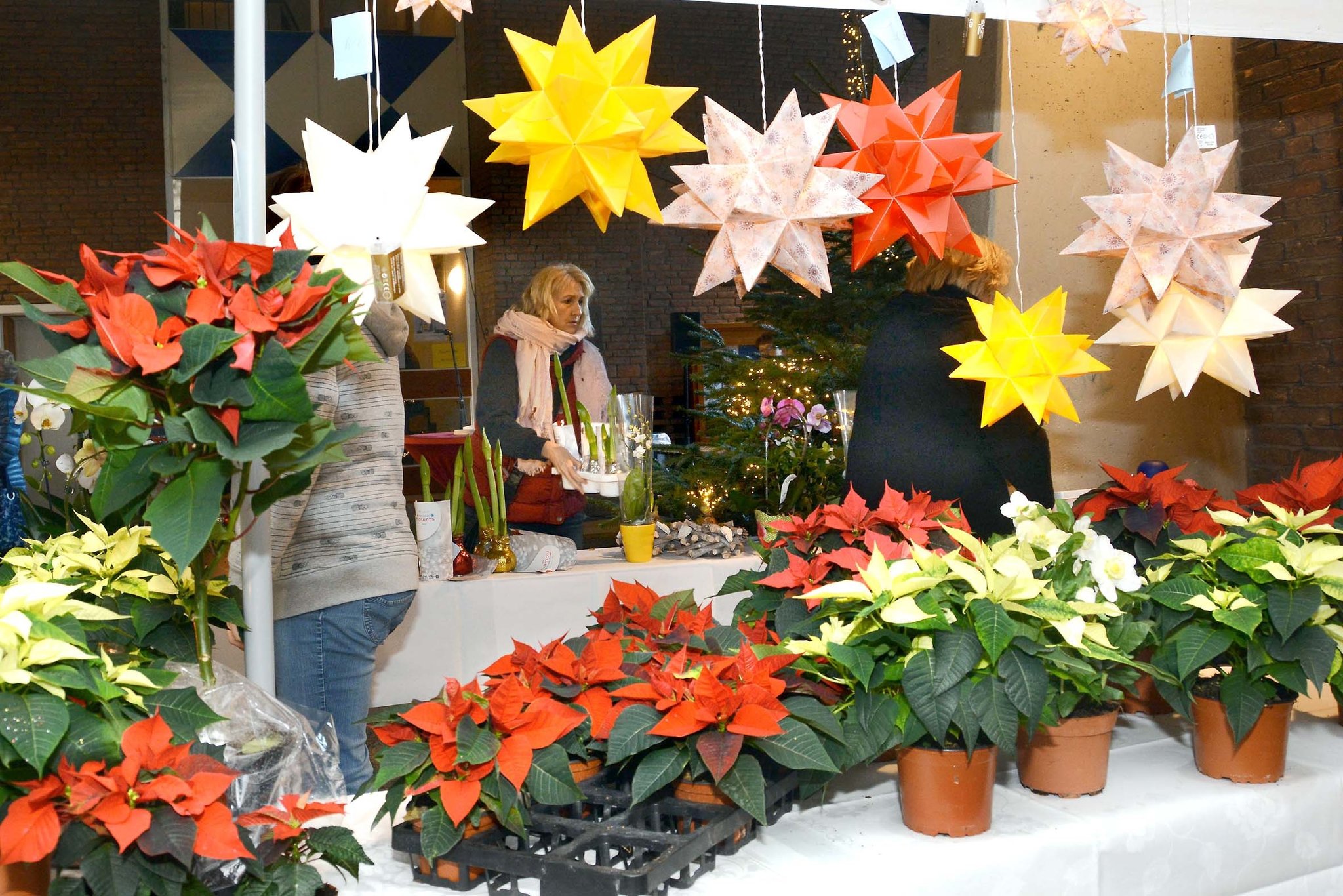 Adventsmarkt in St. Bonifatius Kirchderne