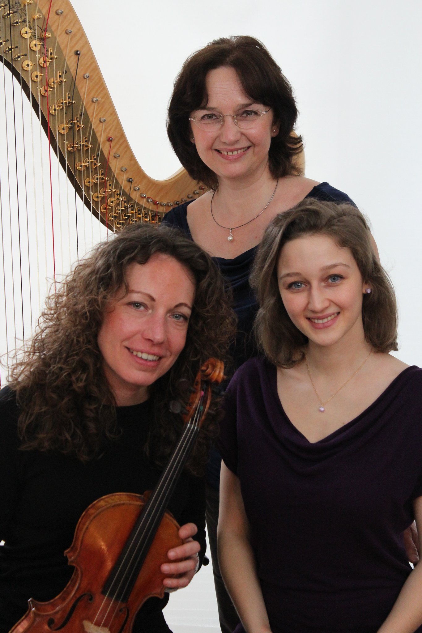 Konzert mit Gesang, Violine und Harfe im VHS-Forum