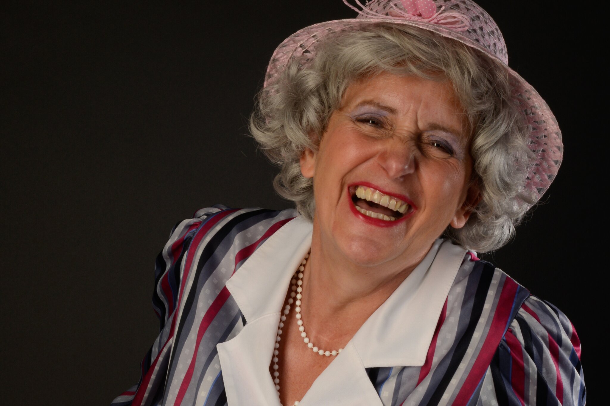 Erna Coslowski und Gäste "Erna hat Besuch - die Bingo-Show mit Edith ...