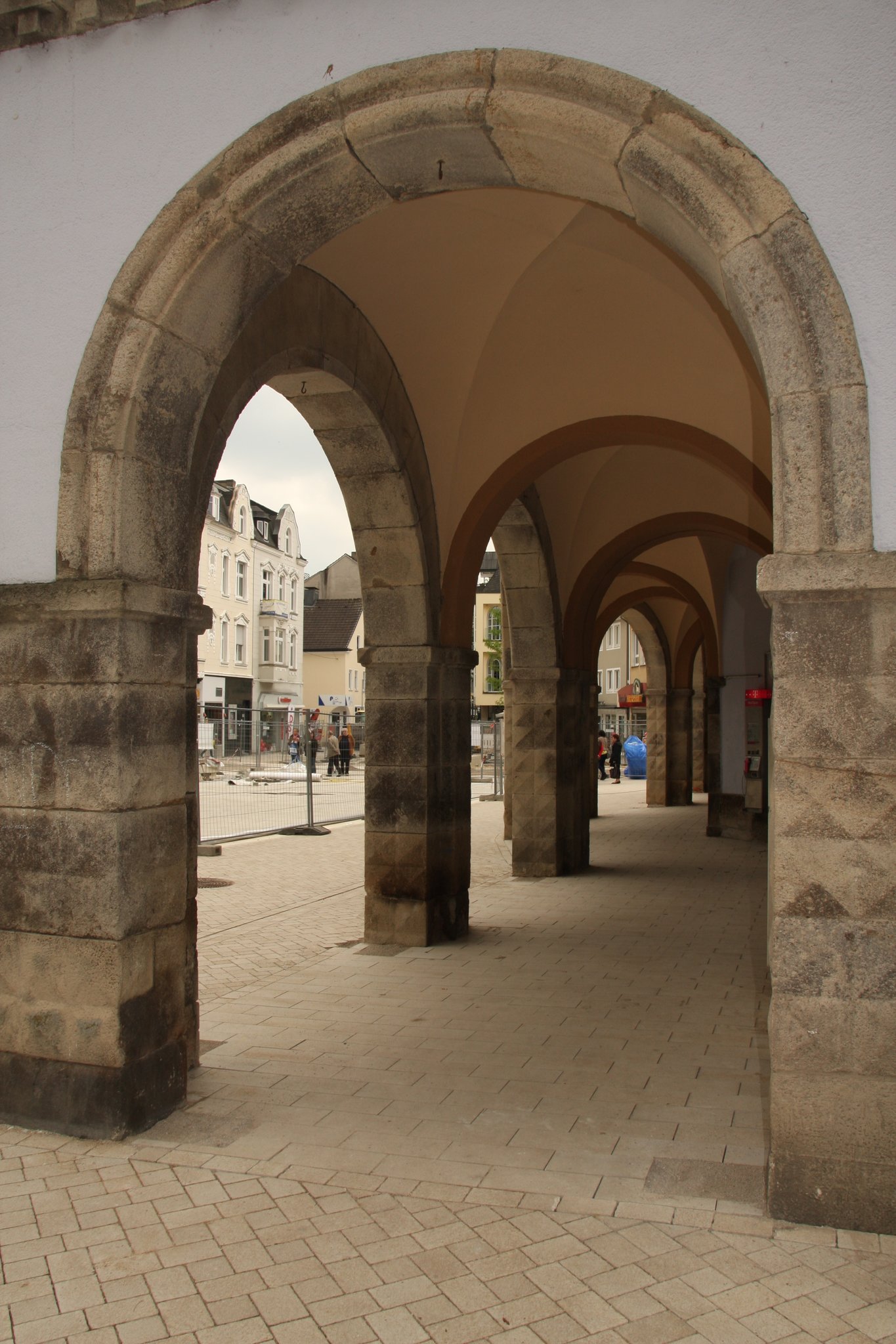 Die Neugestaltung des Alten Rathausplatz in Menden "Die Arkaden"