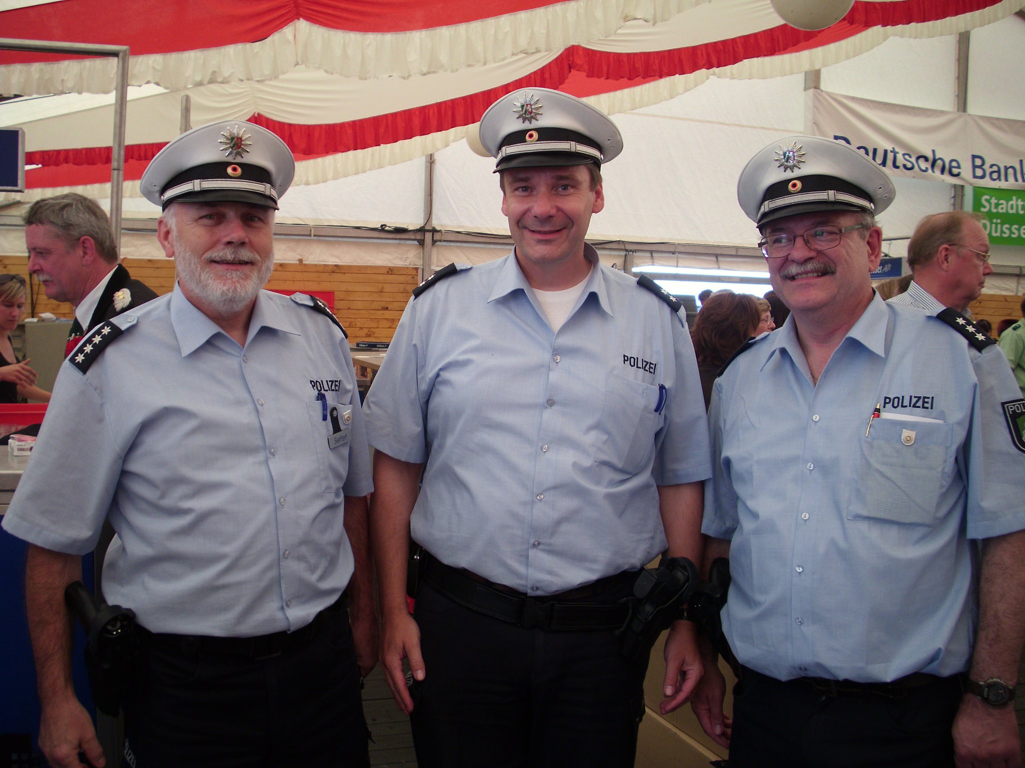 Hans - Josef Sieffert, Ralf Koslowski und Bernd Mainka von der Polizei ...