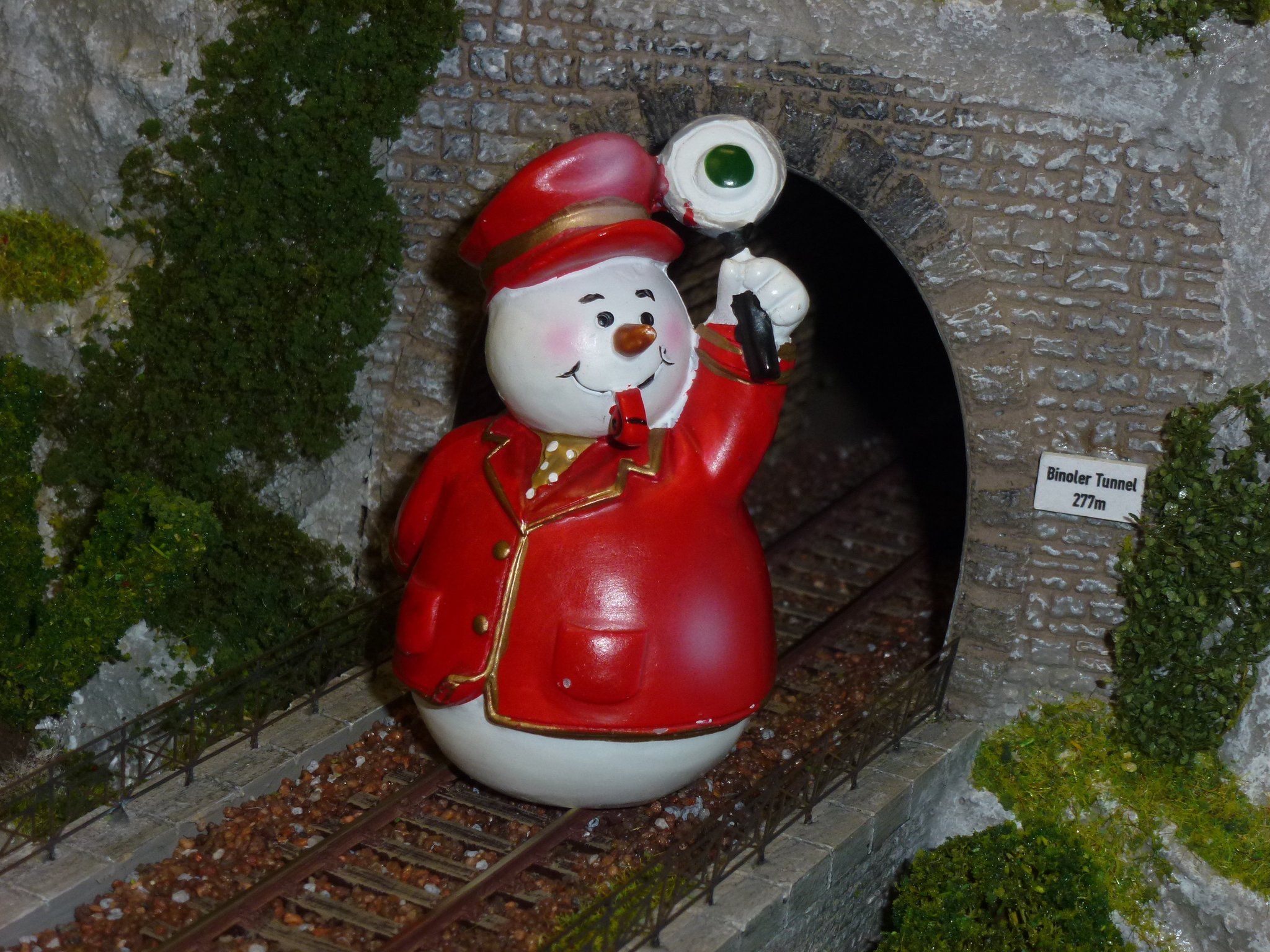 Der Schaffner auf der Hönnetalbahn