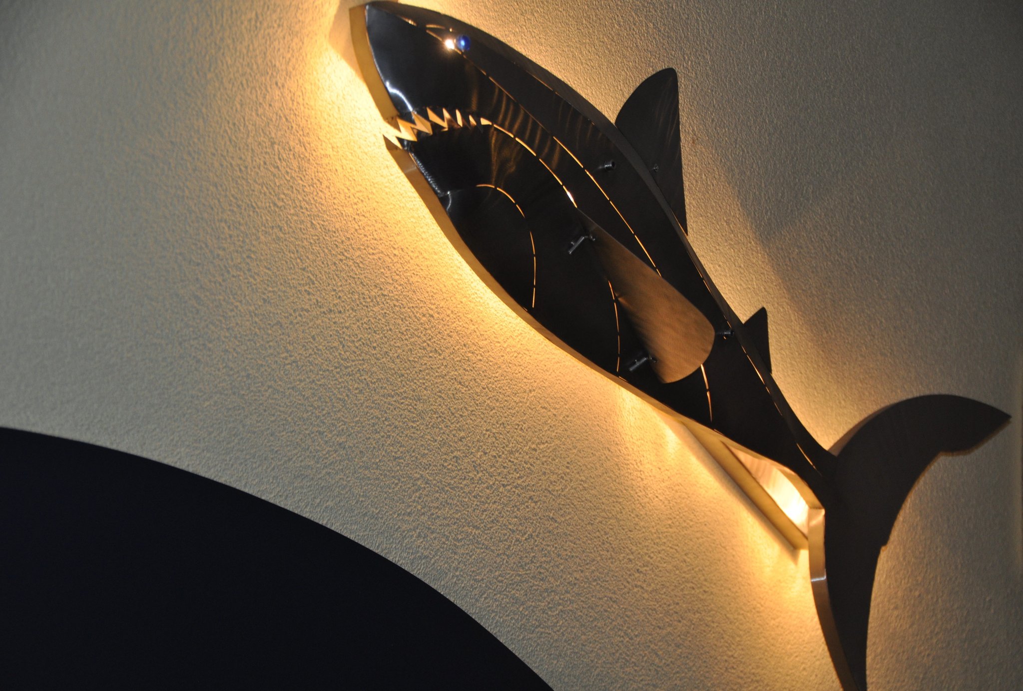 Und der Haifisch..... der hat Zähne.............