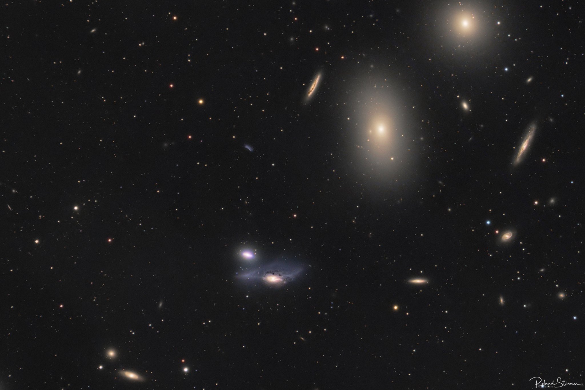 Messier 86 und einige Virgo-Galaxien...