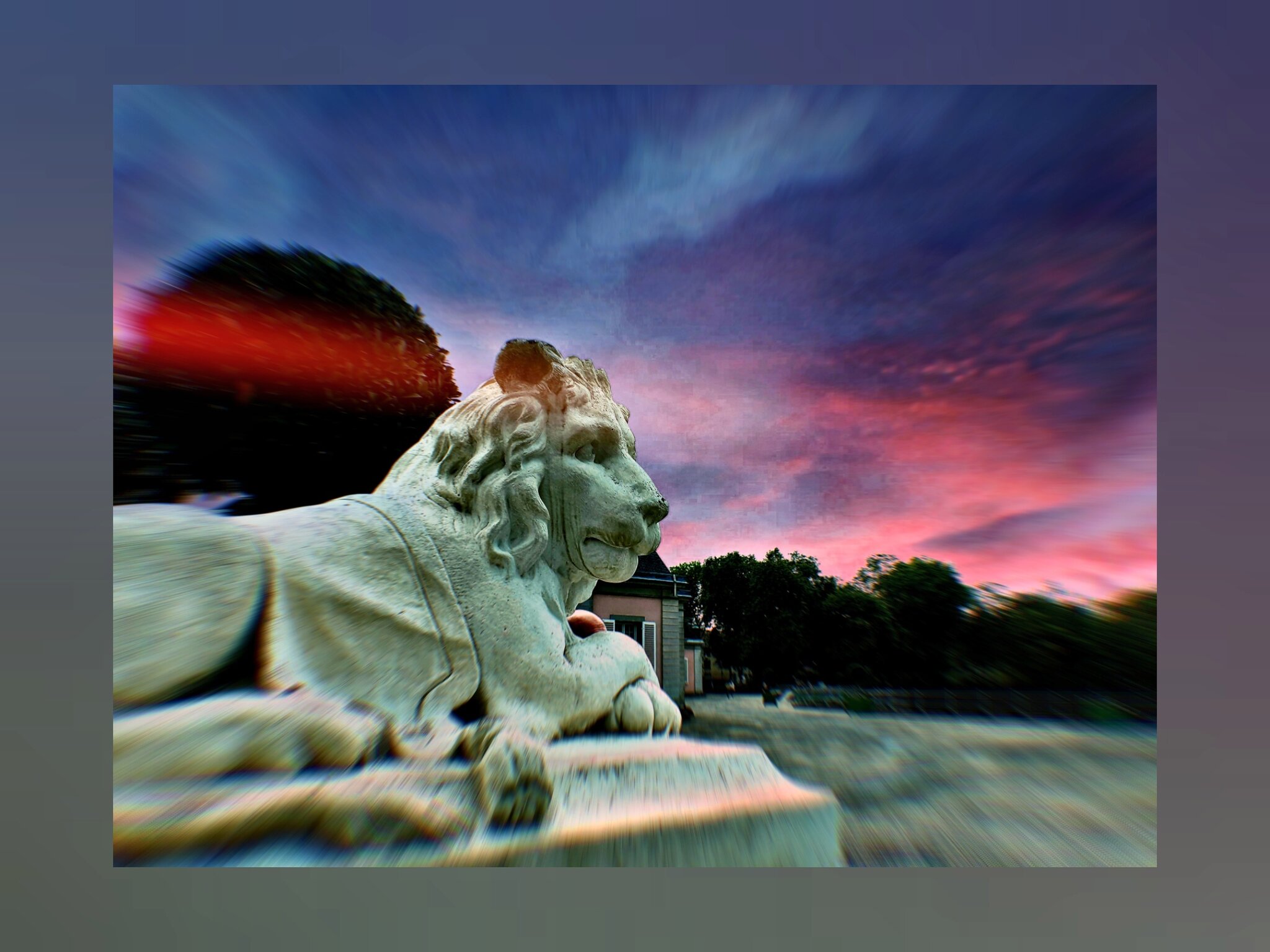 Einer der WÄCHTERLÖWEN von Schloss 🏰 Benrath.....