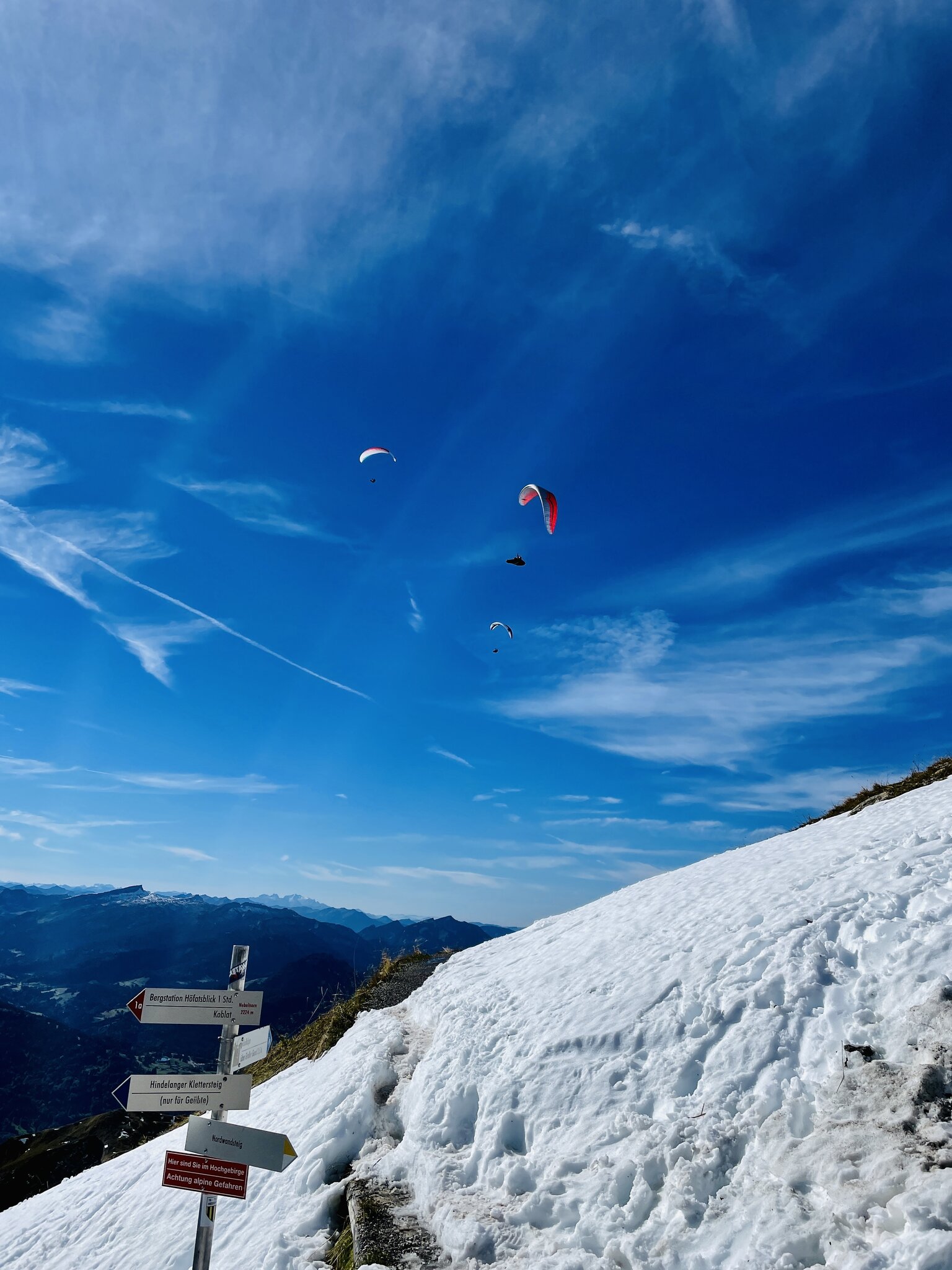 Ganz schön viel Tuch in der Luft. Bei den Bedingungen ist das klar…. ☀️👍🏻😄