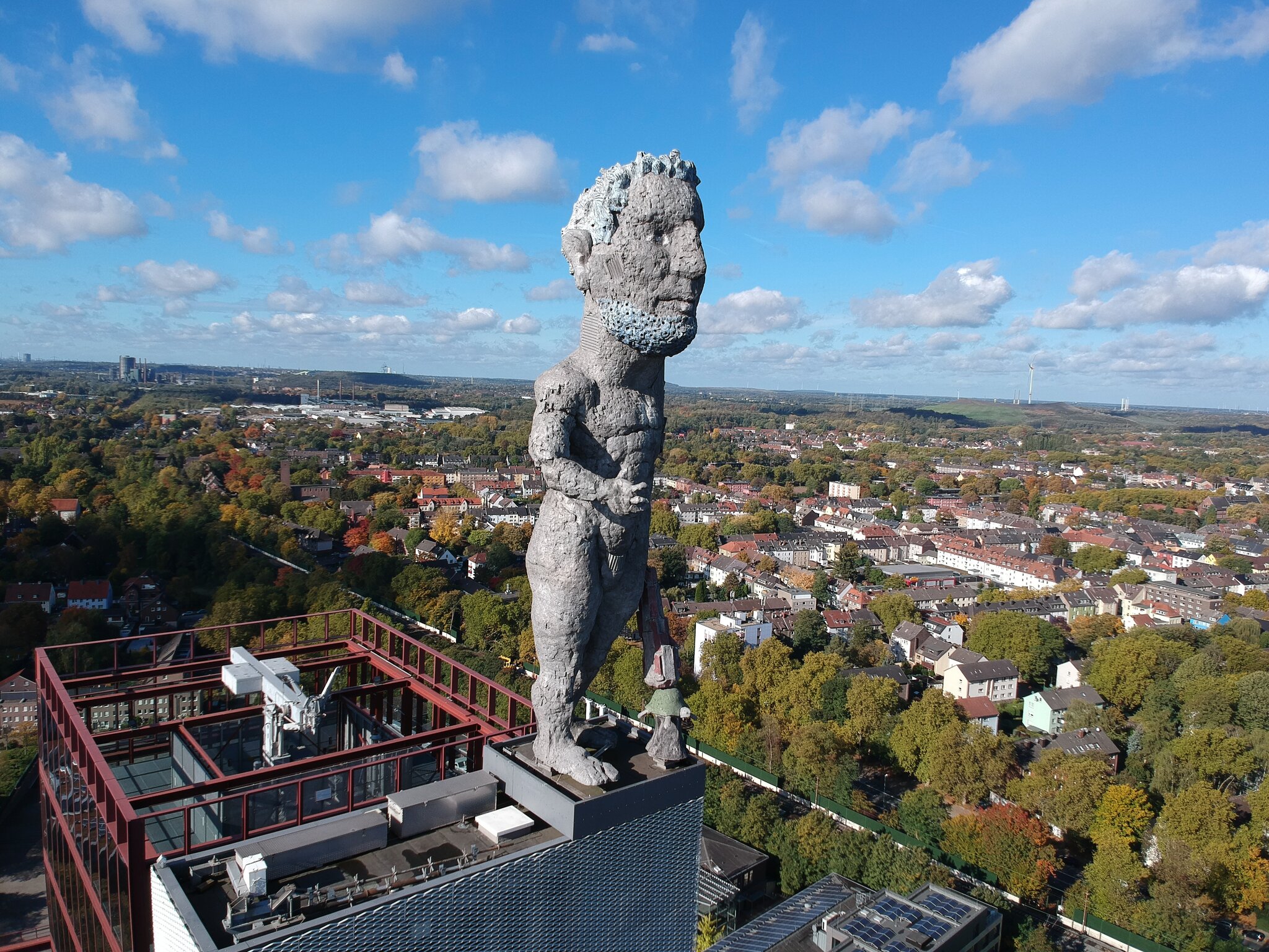 Gelsenkirchen-Horst - Herkules wacht über das herbstliche Horst