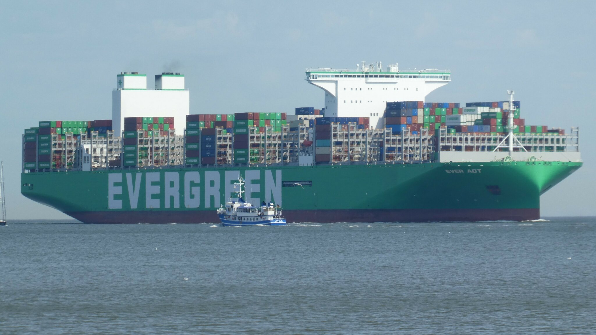 Containerschiff Ever Act