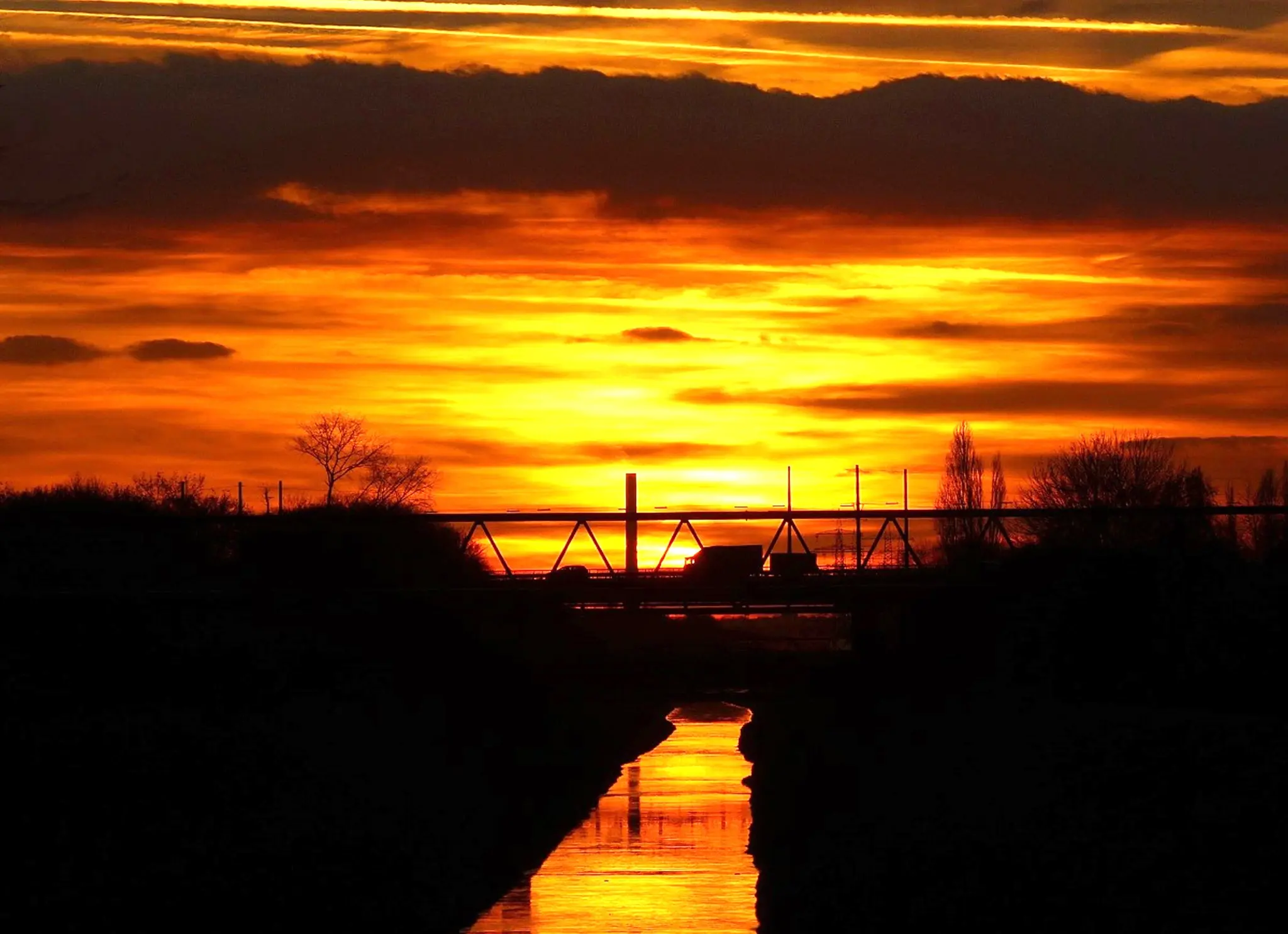 Abendstimmung an der Emscher in GE-Sutum